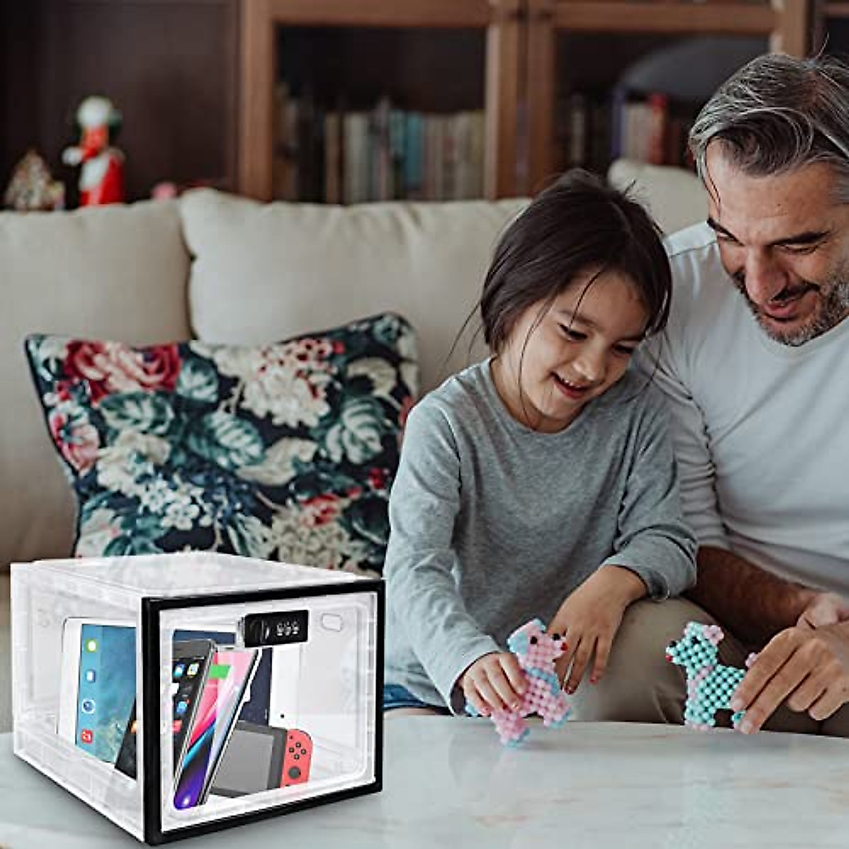 Gemaxvoled Lockable Box Large Capacity, Clear Locking Box for Medicines, Premium Material Lockable Storage Bin Organizer Box for Fridge Food/Snacks/Phone/Tablet Jail/Home Safety