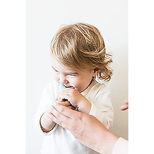 Nuby Nasal Aspirator and Ear Syringe Set, Colors May Vary