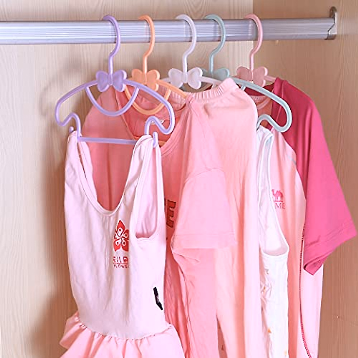 veeyidd Children's Hangers Plasti - 11.6" Size for Baby Kids Infant & Toddler Clothes (5 Colors, 30 Pack)