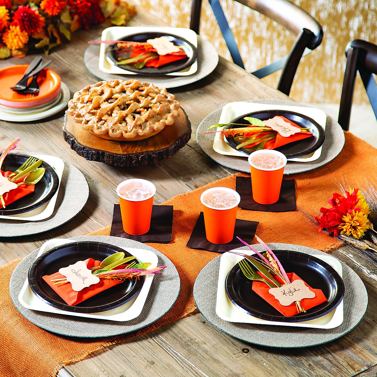 Bulk Plastic Cutlery Sets for 70, 210 Pieces, Spoons, Knives, Forks, Party and Wedding Supplies (Chocolate)