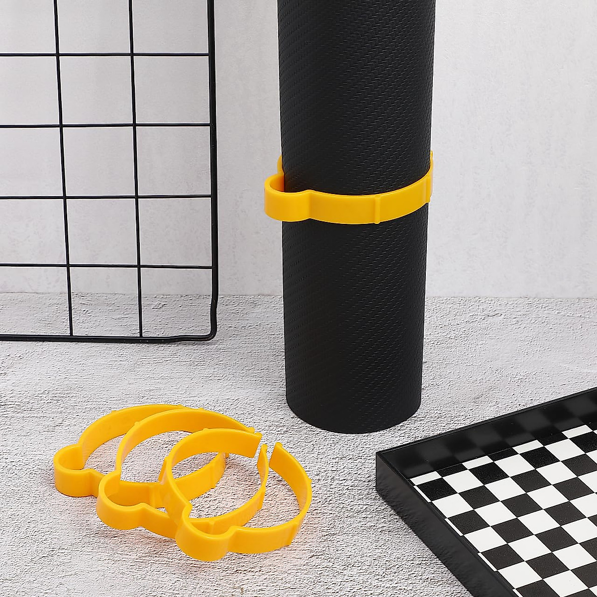 VICASKY 4pcs Sheet Binding Circle Car Accesories Automotive Tools Stickers for Car Vinyl Roll Holder Clips to Hold Car Decal Sticker Film Plastic Vinyl Wraps Clip Bracket Yellow Small