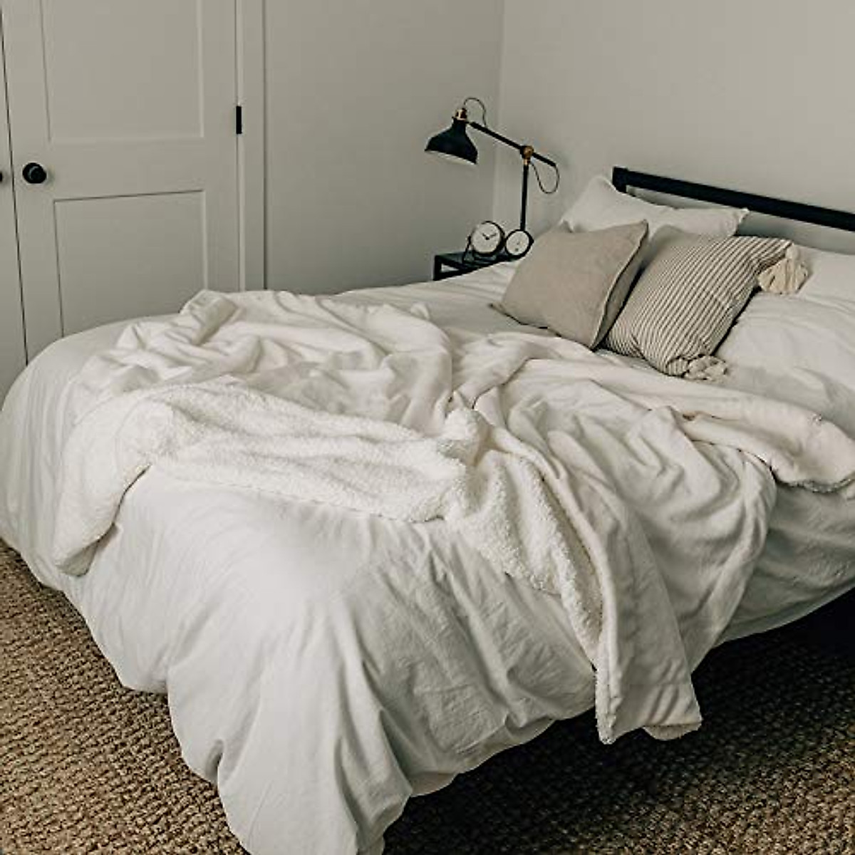 GRACED SOFT LUXURIES Throw Blanket Sherpa Fleece Minky Microfiber Reversible Soft Throw (Ivory, XL Throw 60" x 80")