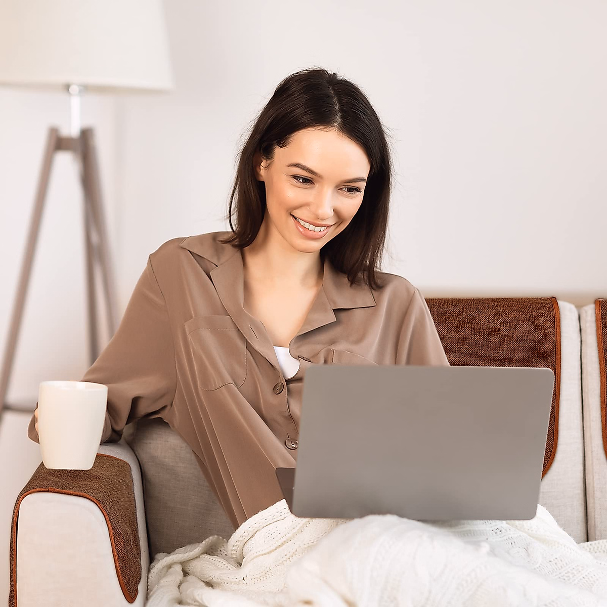 Tradder 3 Pcs Recliner Slipcovers Recliner Headrest Protector Arm Chair Arm Covers with Pockets Headrest Cover for Recliner 22.8 x 14.6 Inch Recliner Chair Covers for Couch Sofa Furniture (Linen)