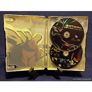 Batman: Gotham Knight (Two-Disc Special Edition w/Limited Issue Steelbook Package & Exclusive DC Comics Character Guide)