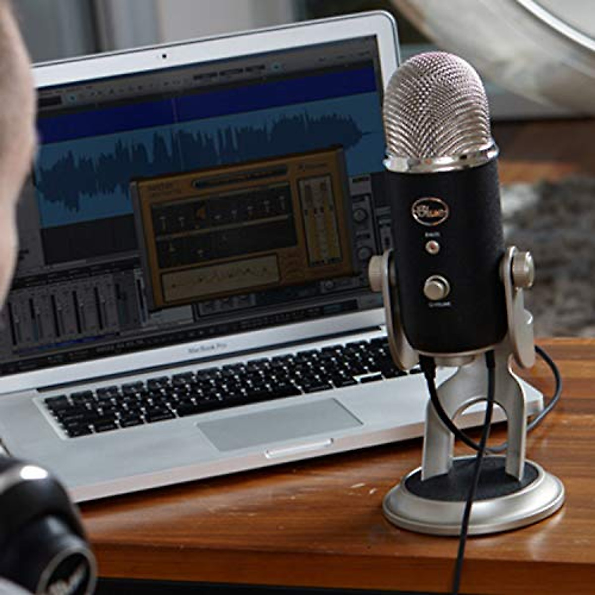 Blue 1967 Yeti Pro USB Condenser Microphone, Multipattern
