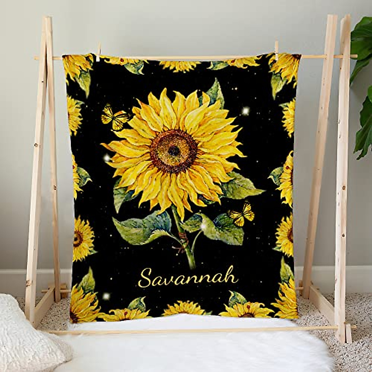 Toyshea Personalized Sunflower Blanket Name and Initial Letter Custom Throws Cozy Soft Blankets Fleece Sherpa for Women Girls Mom Daughter Grandma Kids Gift for Mother's Day Birthday Christmas