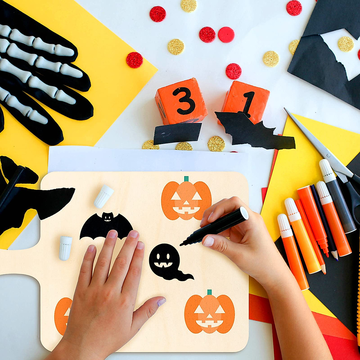 6 Pieces Mini Wooden Cutting Board with Handle Paddle Chopping Board Small Kitchen Serving Board Wooden Cooking Butcher Block for Christmas DIY Home Kitchen Cooking Vegetables Decor (9.1 x 5.5 Inch)