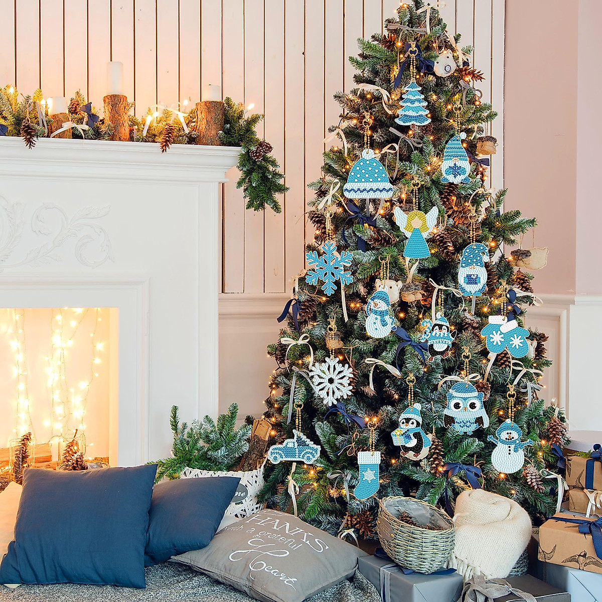 Yuxung 15 Pcs Christmas Diamond DIY Keychain 5D DIY Xmas Diamond Art Kit Hanging Decor Ornament Double Side Diamond Art Christmas Ornament for Art Christmas Craft(Cute)