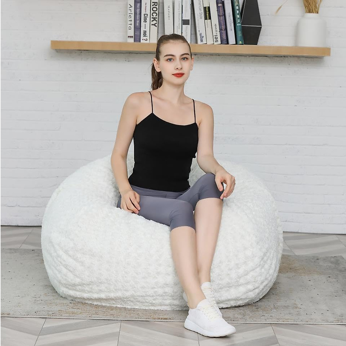 GVAPE 3ft Round Bean Bag Chair, White Casual Lazy Sofa, Filled with high Elastic Foam Sponge, Soft and Warm Artificial Fur, Single Fluffy Chair, Adult Entertainment for Bedroom and Living Room