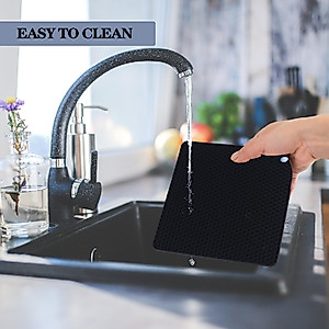 AICMEI Silicone Trivets for Hot Pots and Pans,4 Packs Multipurpose Non Slip Heat Resistant Pot Holder,Heat Resistant Pot Holders Silicone Mats for Kitchen Countertops/Table (Square-Black)