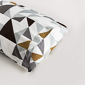 SUSYBAO 100% Cotton Pillowcases Queen Size Set of 2 Gray Triangle Geometric Print Bed Pillow Covers Envelope Closure End Pillow Protectors Hotel Quality Soft Durable Easy Care, 20 in x 26 in