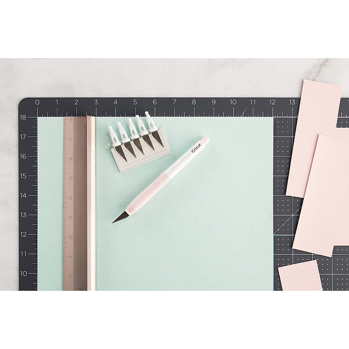 Cricut TrueControl Knife Kit - For Use As a Precision Knife, Craft knife, Carving Knife and Hobby Knife - For Art, Scrapbooking, Stencils, and DIY Projects - Comes With 5 Spare Blades - [Rose]