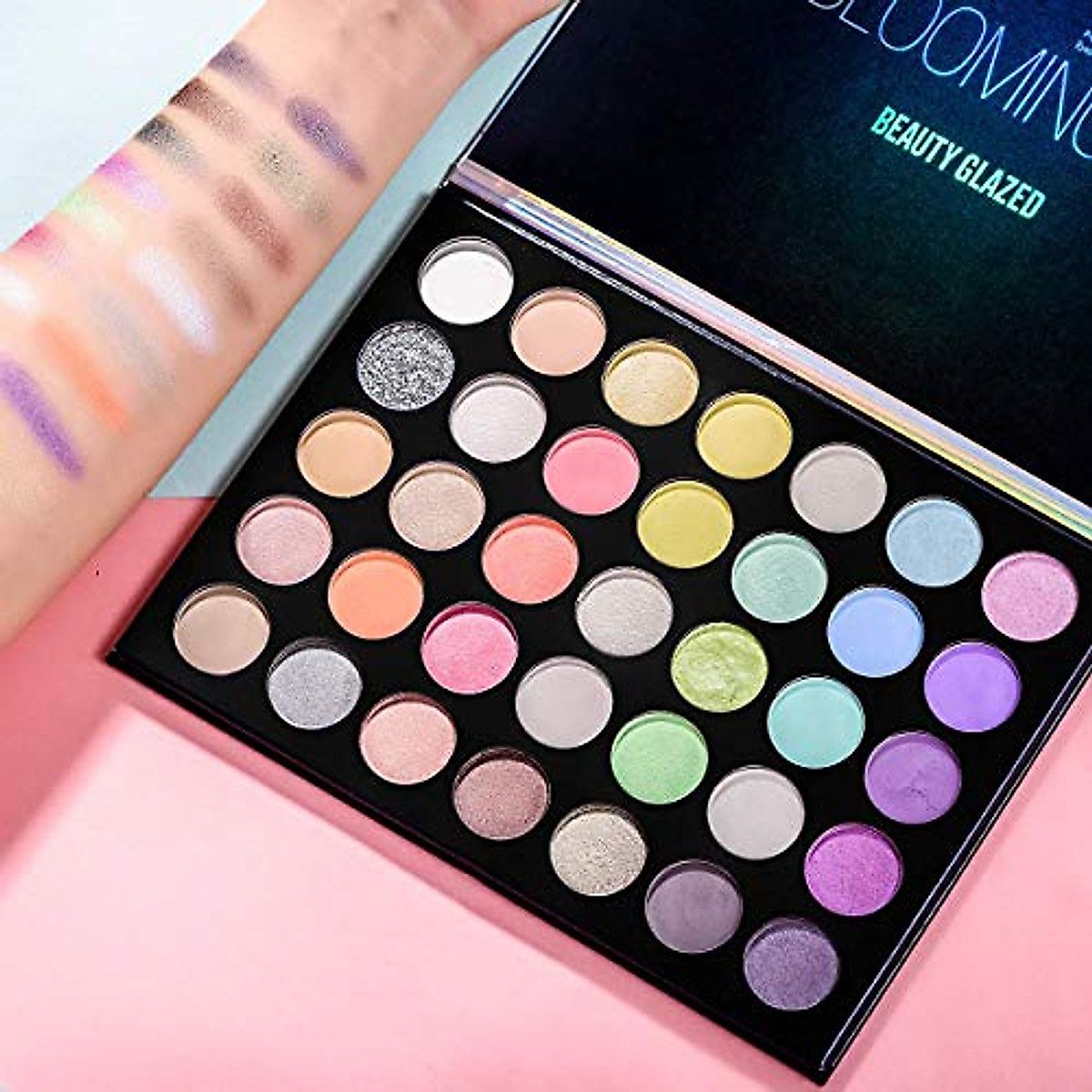35 Colors Eyeshadow Palette Strong Pigmented Mattes and Shimmers Makeup Pallet Blendable Professional Eye Shadow Make Up Long Lasting
