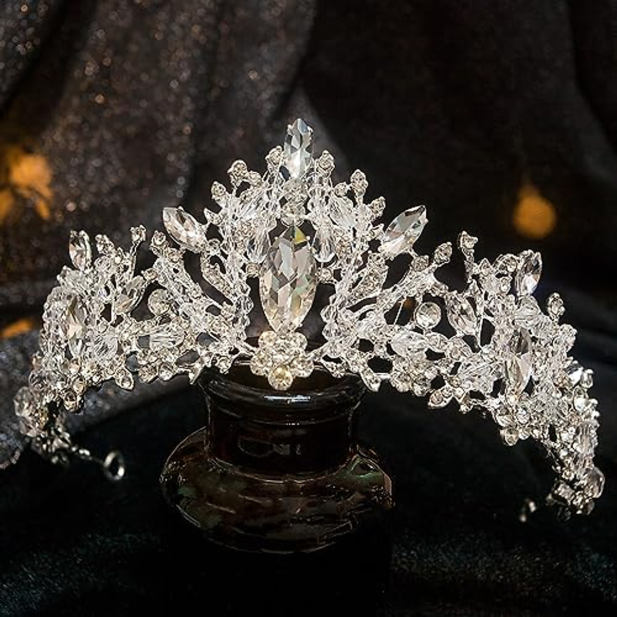 RUOKFZIYAN Silver Crown for Women and Birthday Tiara Crystal Queen Crowns Rhinestone Princess Tiaras for Girl Bride Wedding Hair Accessories for Bridal Party Prom Halloween Cos.play dress Christmas