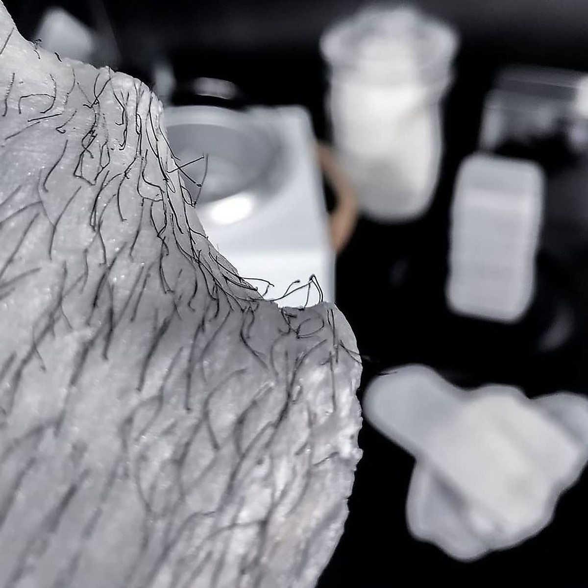 Nova Wax - Stripless Wax for Hair Removal - Hot Wax Tablets for Sensitive Skin (1000g/ 2.2lb/ 35oz) Professional Hard Wax for Face and Body - Creamy and Elastic Formula