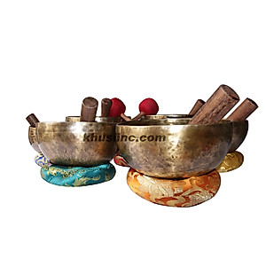 Singing Bowl set of 7,Antique~ Hand hammered Seven chakra Singing Bowls,for chakra healing, meditation, Zen-practice .Crafted in Nepal.