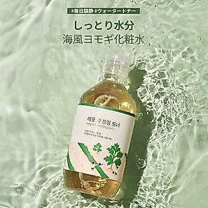 ROUND LAB Mugwort Calming Toner 300ml / Madecassoside, Soothing, Water Type Toner