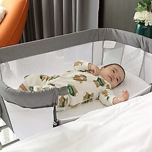 Gyvif Baby Bassinet Bedside Sleeper Crib, Easy Folding Co Sleeper Bed Side Adjustable Height Portable Crib with Wheels for Newborn