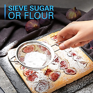 Hamilton Beach Fine Mesh Strainer - Stainless Steel Fine Mesh Sieve - Set of 3 Strainers for Baking, Pasta, Rice, Flour & Vegetable, Tea Sifter, Food Strainer with Long Handle - Perfect Kitchen Tool