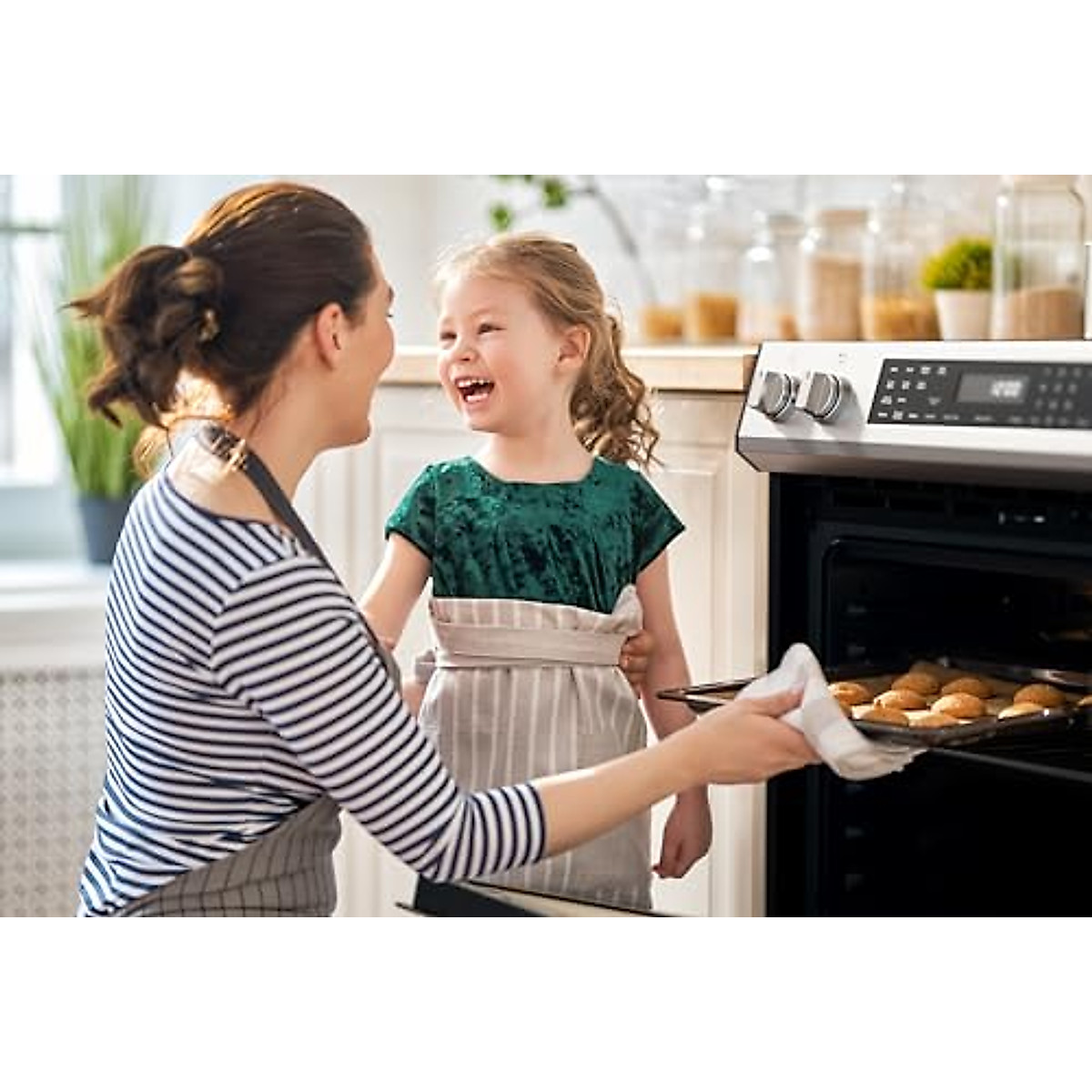 RANGAIRE RRI303GS 30" Range, 4 Induction Burners, 5.0 cu. Ft. Capacity, Freestanding Slide-in AirFry, True Convection Oven, Self Cleaning, Easy Reach Racks, Glass Touch, Stainless Steel