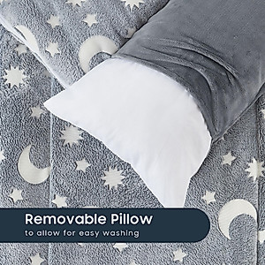 Wake In Cloud - Glow in The Dark Sleeping Bag with Pillow, Fleece Nap Mat for Toddler Kids Boys Girls, Winter Cold Weather Daycare Kindergarten Sleepover Travel Camping, Moon and Stars on Grey