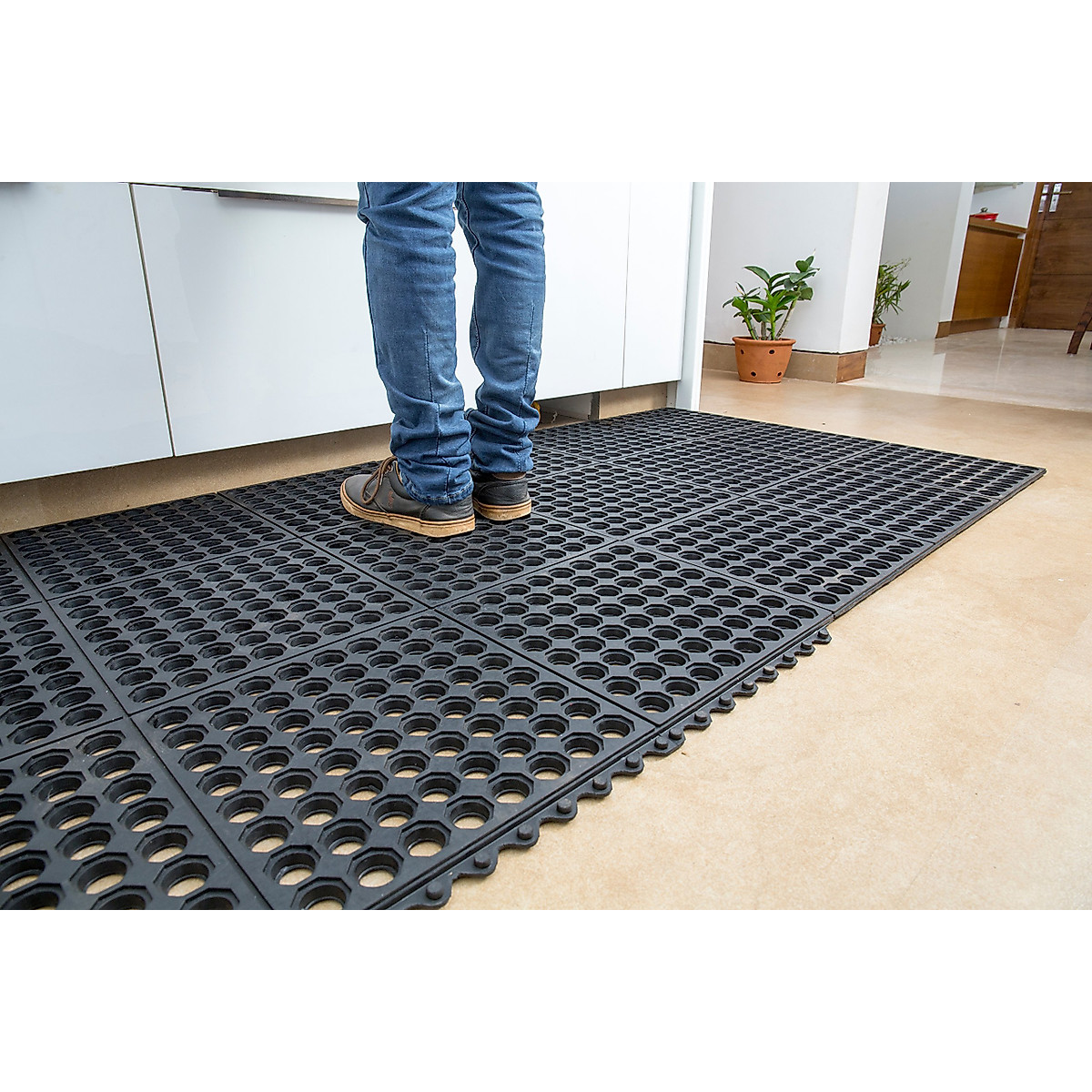 IRONGATE - Anti-Fatigue Drainage Mats - 4 Pack - Rubber - Rugged Sturdy Heavy Duty Commercial Grade - Non Slip Outdoor Indoor Skid Resistant -Restaurant Floor Tile Drain Pool Balcony Yard- 3' x 3'