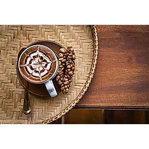 Isla's Creations Round Rattan Serving Tray – Woven Rattan Decorative Tray with Handles – Multipurpose Trays for Eating, Storage, Serving Breakfast, Tea, Snacks – Boho Modern Rattan Tray, 30 x 5 cm