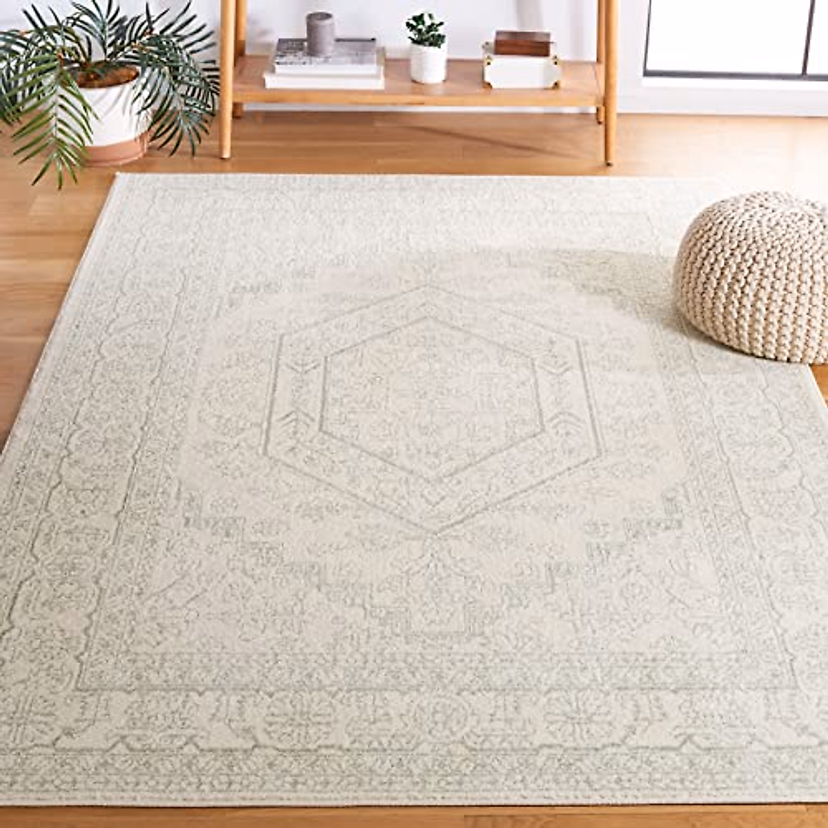 Safavieh Adirondack Collection 4' x 6' Sage/Ivory ADR108W Oriental Medallion Non-Shedding Entryway Living Room Foyer Bedroom Accent Rug