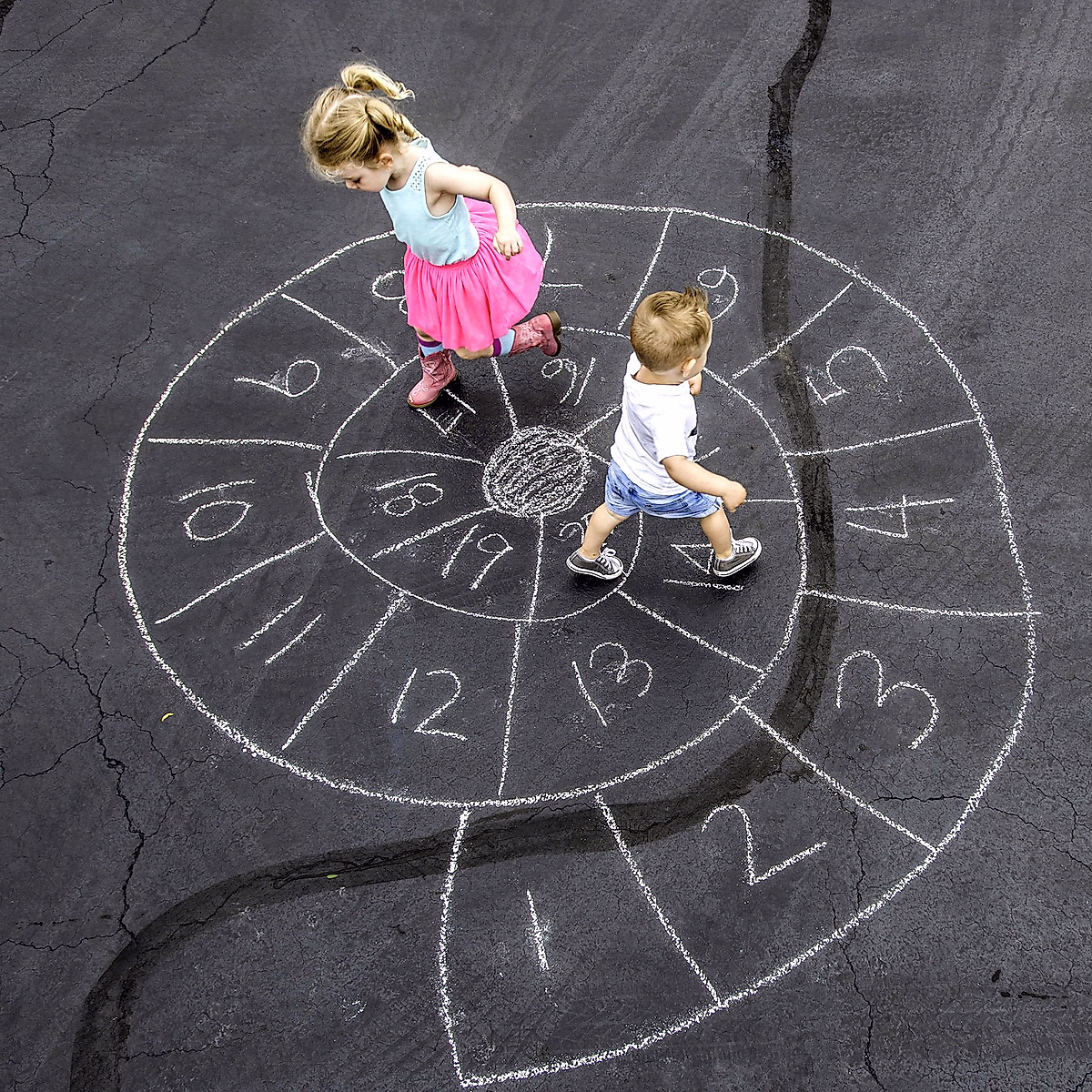 Urban Infant Non-Toxic Sidewalk Chalk for Toddlers 1-3 and Kids - Washable Outdoor Jumbo Chalk - Original