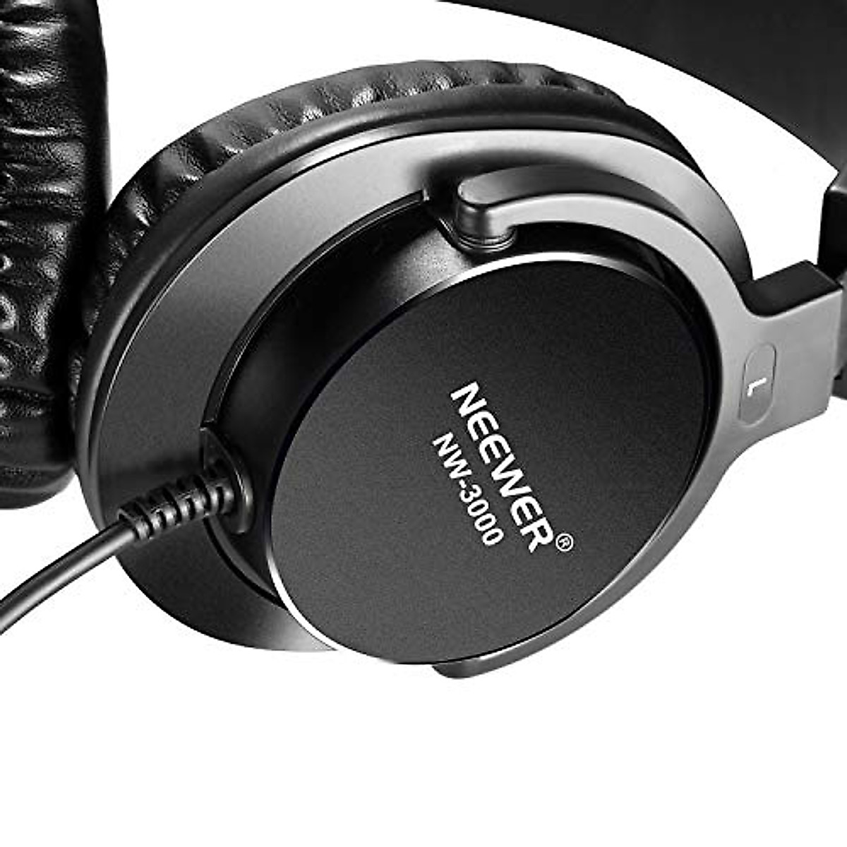Neewer NW-3000 Closed Studio Headphones, 10Hz-26kHz Lightweight Dynamic Headsets with 3 meters Cable, 3.5mm and 6.5mm Plugs, Low Noise for Appreciating Music, Watching Movies, Playing Games, Recording