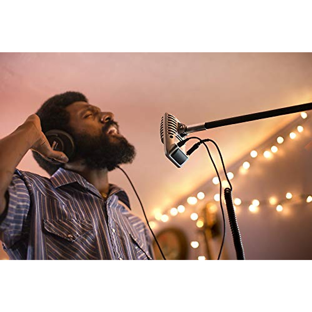 Shure MV51 Digital Large-Diaphragm Condenser Microphone with USB, Lightning and USB-C Cables - 5 DSP Preset Modes (Speech, Singing, Flat, Acoustic Instrument, Loud)