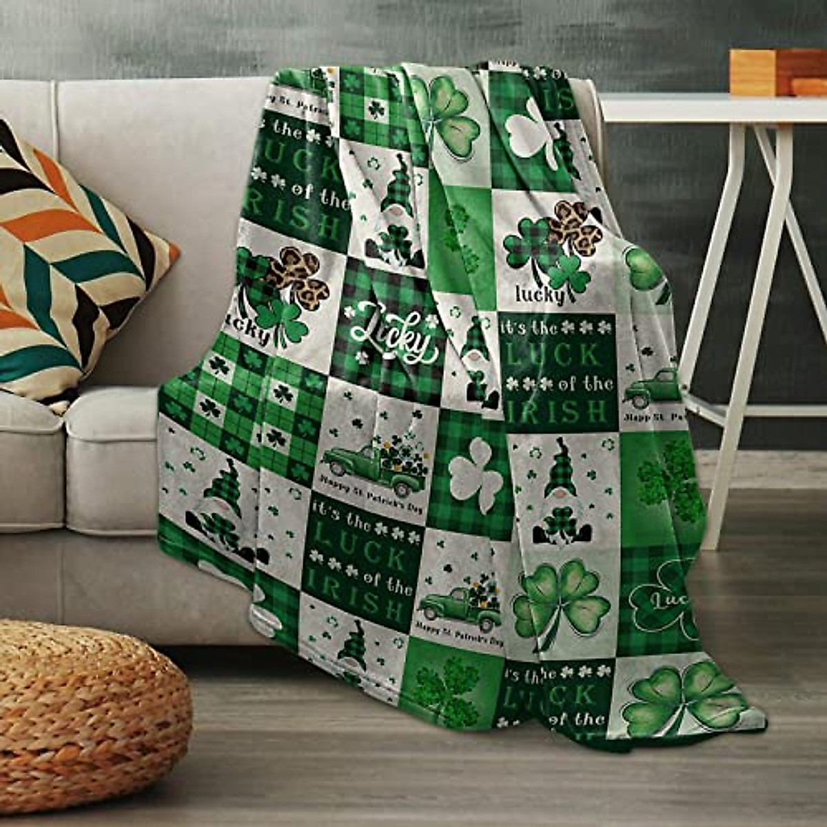 OneHoney St. Patrick's Day Blanket Super Soft Flannel Fleece Throw Blankets Gnomes Farm Truck Clover Throws Lightweight Cozy Warm Plaid Bed Blanket Fuzzy Plush Microfiber Blankets for Couch Sofa