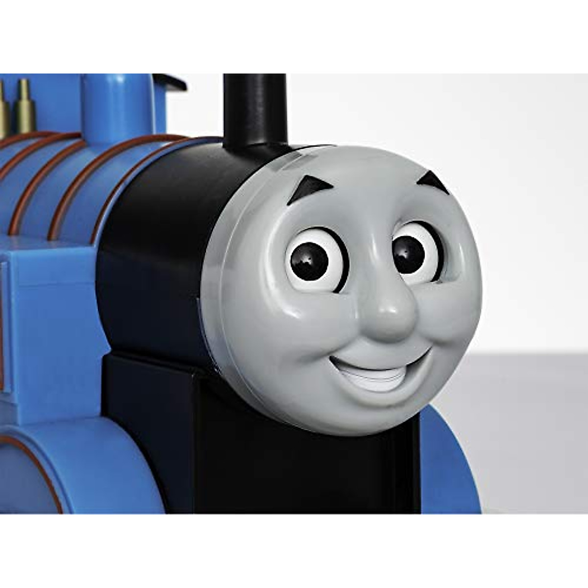 Lionel Battery-Operated Mattel Thomas & Friends Toy Train Set with Locomotive, Train Cars, Track & Remote with Authentic Train Sounds, & Moving Eyes for Kids 4+