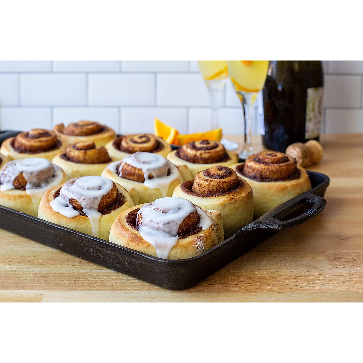 Lodge Cast Iron 6-Piece Bakeware Set with Jelly Roll Size Baking Pan