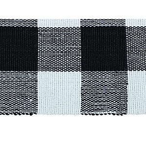 SISOSU Woven Buffalo Plaid Area Rug - Carpets for Living Room, Bedroom, Dining Room, Home Décor - Luxurious Handcrafted Traditional Rug - PET-Yarn - Modern Rugs- 2’ x 3’- Black & White