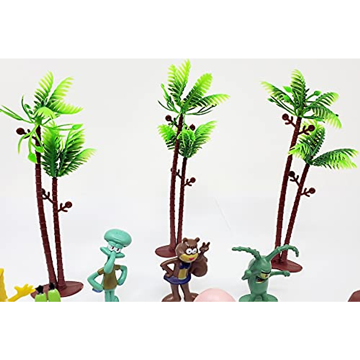 Spongebob Squarepants 14 Piece Play Set with Random Figures and Accessories - May Include Spongebob, Patrick, Squidward, Sandy Cheeks, Patrick Star, Mr. Krabs