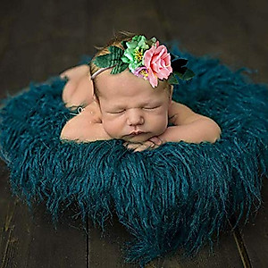 SPOKKI 4 Pcs Newborn Photography Props Outfits- Baby Dark Green Long Ripple Wrap and Toddler Swaddle Blankets Photography Mat with Cute Headbands for Infant Boys Girls(0-12 Months)