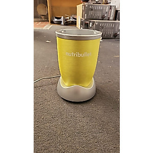 NutriBullet Pro 900 Watt Hi-Speed Blender/Mixer Twist and Blend 9-Piece Set (Yellow)