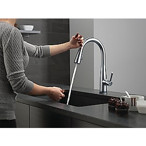 Delta Faucet Essa Touch Kitchen Faucet Brushed Nickel, Kitchen Faucets with Pull Down Sprayer, Kitchen Sink Faucet, Touch Faucet for Kitchen Sink, Touch2O Technology, Arctic Stainless 9113T-AR-DST