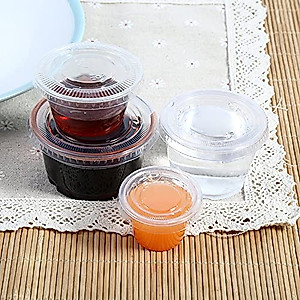 Pilipane 50 Sets Clear Disposable Plastic Portion Cups with Leakproof Lids,Leakproof Jello Shot Cup Mini Containers for Salad Dressing Sauce Condiment Snack Souffle and Salsa, Disposable(2oz)