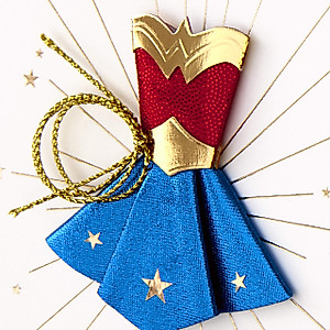 Hallmark Signature Birthday Card for Women (Wonder Woman)
