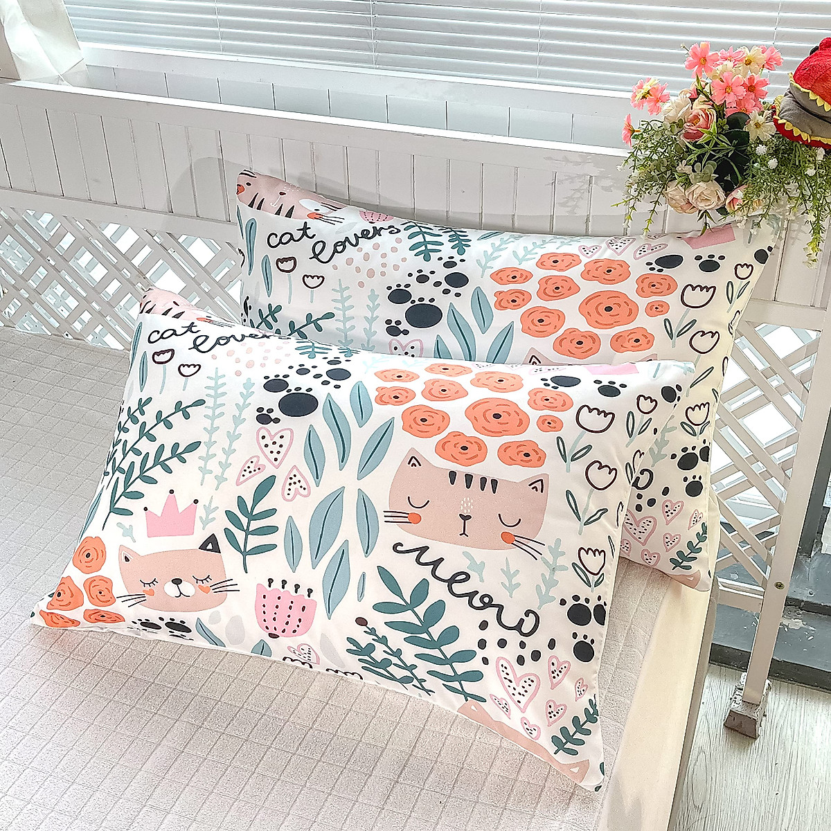 CVHOUSE Cat Bedding,Cartoon Cat Comforter Queen,Animals Print Comforter Set for Kids,Kawaii Quilt Set with 1 Comforter and 2 Pillow Cases