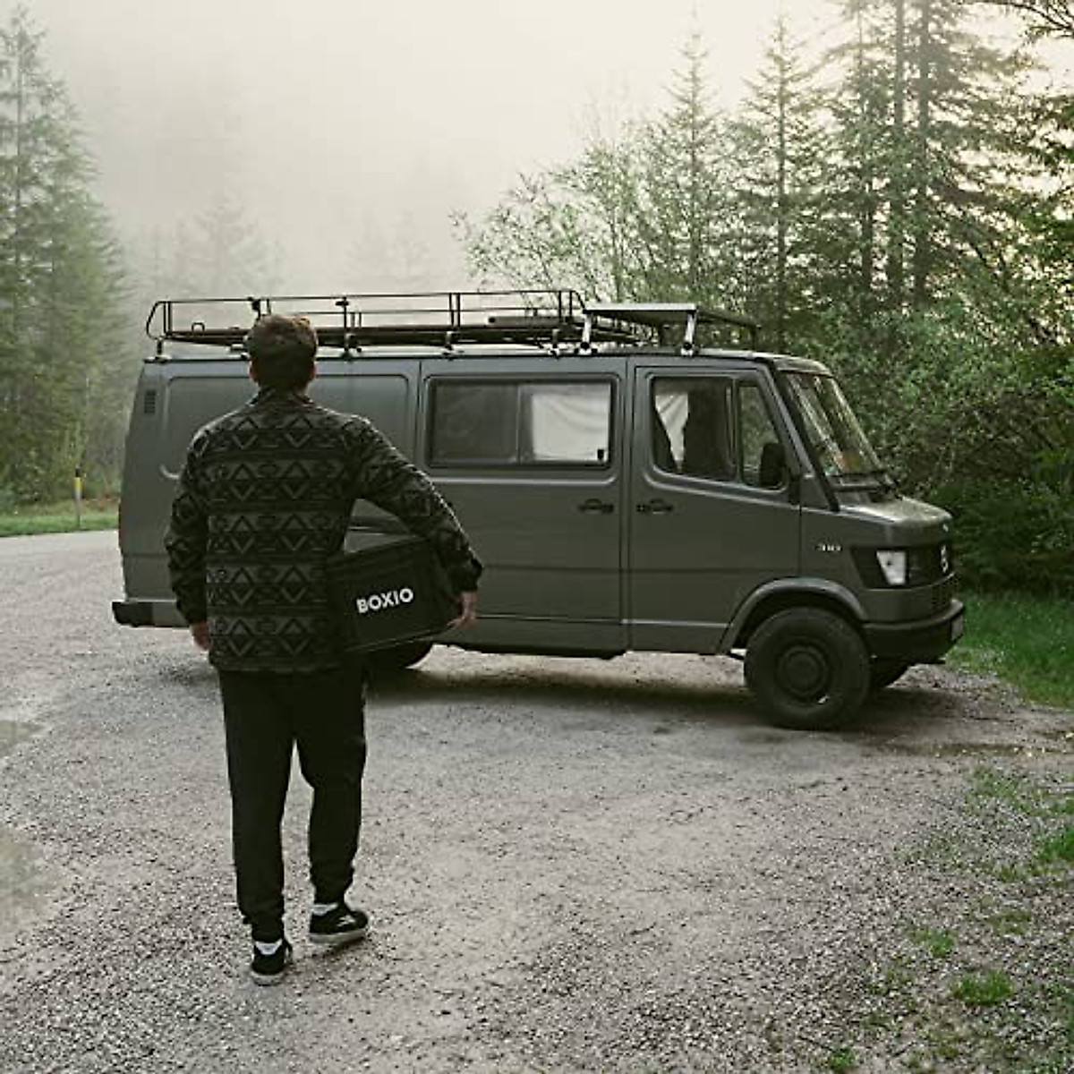 BOXIO Solo: Storage box with lid – 14,7" x 11,8" x 11,0" – perfect plastic transport box for camping, boat or garden – stackable with other stacking boxes – Made in Germany