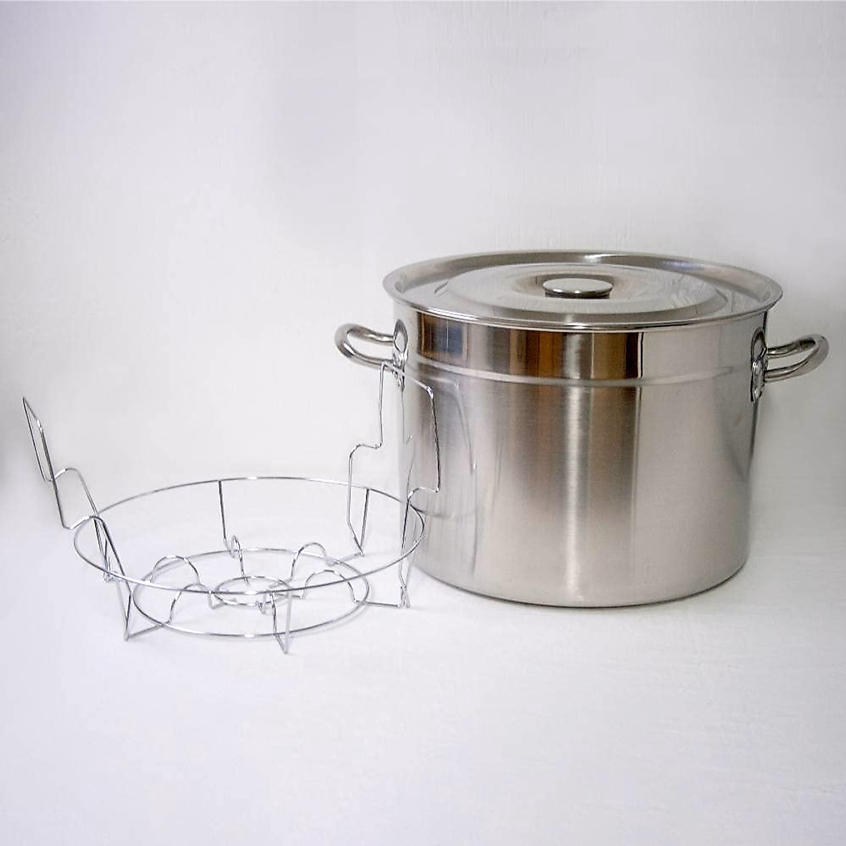 Lehman's Stainless Water Bath Canner Stockpot with Canning Rack 20 Quart
