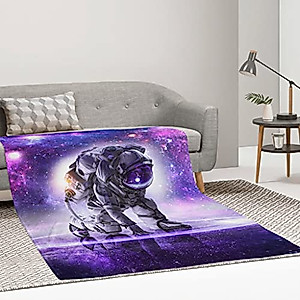 Astronaut Fleece Throw Blanket Sets 50x40, Galaxy Astronaut in Outer Space Cozy Plush Warm Lightweight Travel Blankets for Bedroom Living Rooms Sofa Beds Office