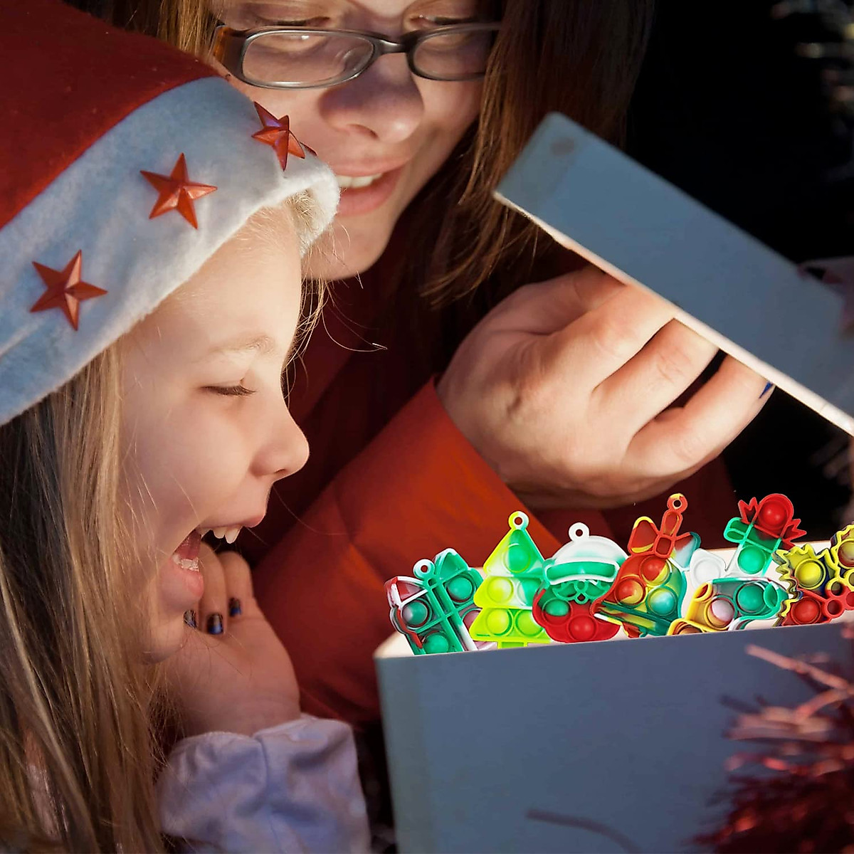 MEZHOBBY 32Pcs Christmas Mini Pop Keychain, Fidget Toys Bulk for Party Favors Supplies, Goodies Bag Stuffers Bulk, Xmas Gift for Kids, Boys, Girls