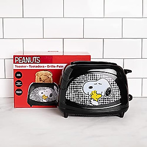 Uncanny Brands Peanuts Snoopy Two-Slice Toaster- Toasts Your Favorite Beagle On Your Toast
