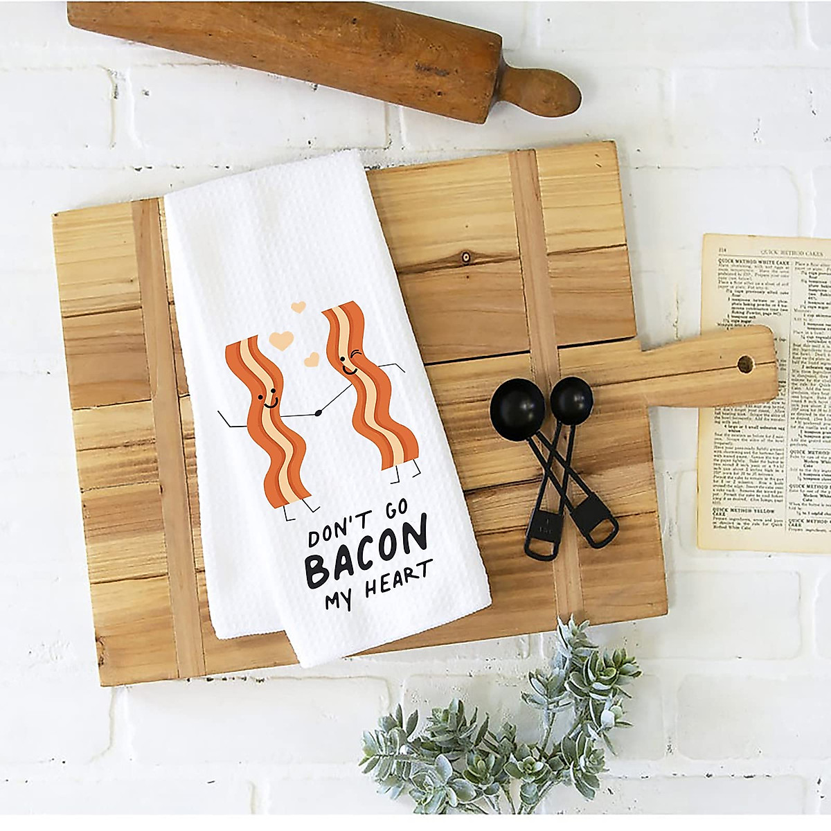 WCGXKO Funny Kitchen Towels Don't Go Bacon My Heart Cute Housewarming Gift Novelty Dish Towel for Bacon Lovers (Bacon My Heart)