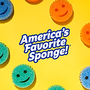 Scrub Daddy Sponge Set - Winter Shapes - Non Scratch Scrubbers for Dishes and Home, Odor Resistant, Temperature Controlled, Soft in Warm Water, Firm in Cold, Deep Cleaning, Dishwasher Safe, 3ct