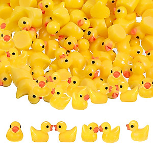 Chalyna 150 Pcs Mini Ducks Yellow Tiny Resin Ducks Bulk Mini Rubber Duckies Figures for Home Prank Game Micro Landscape Aquarium Dollhouse Ornament DIY Terrarium and Handmade School Project